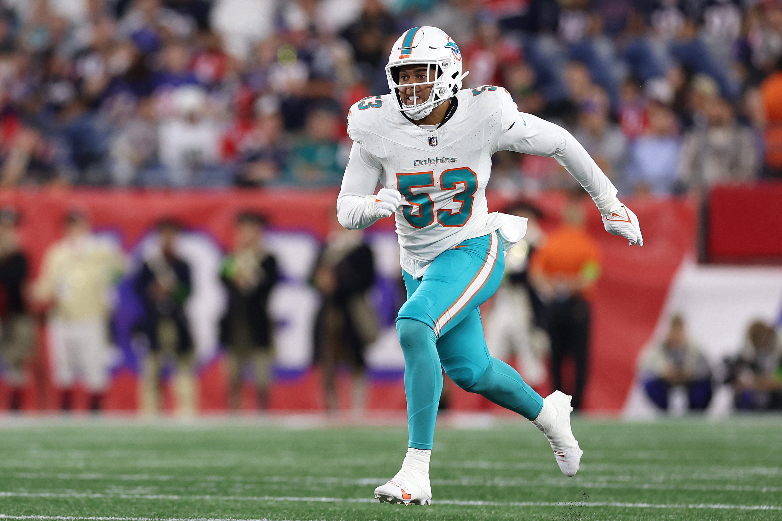 Dolphins announce tenders for 2 of their 3 exclusive rights free agents