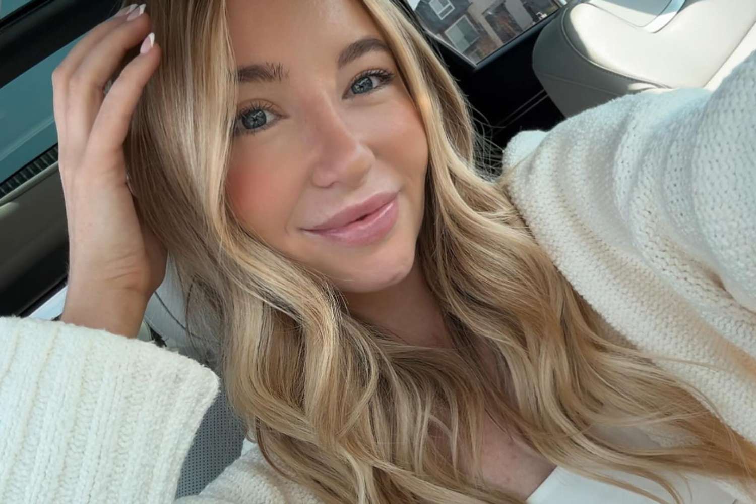 Influencer Tears Up in Video as She Admits 'Something Is Very Wrong ...