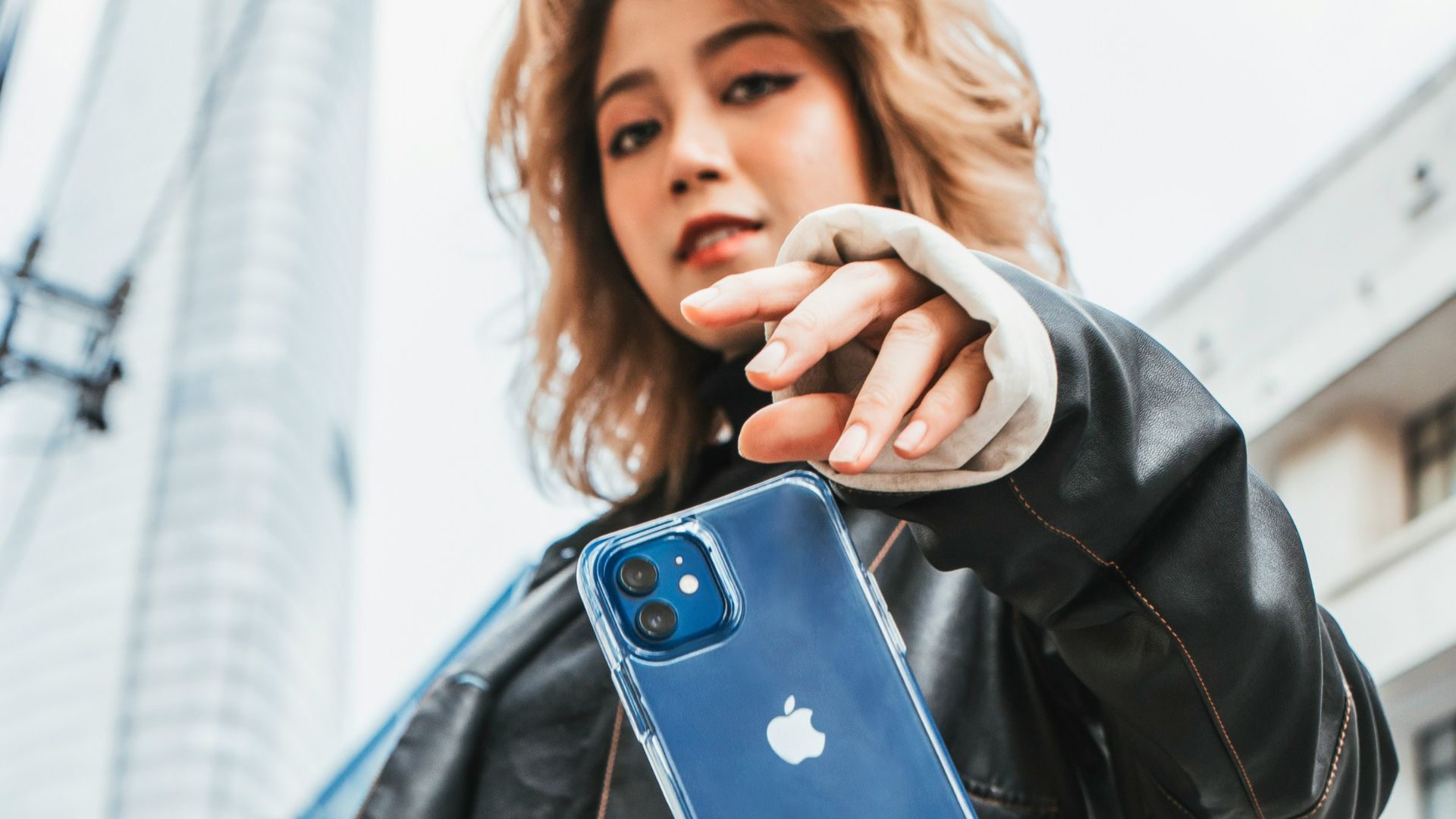 20 iPhone Hacks That Show You're Not Using It To Its Full Potential