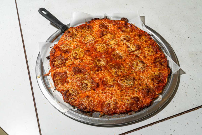 Vito & Nick’s Pizzeria