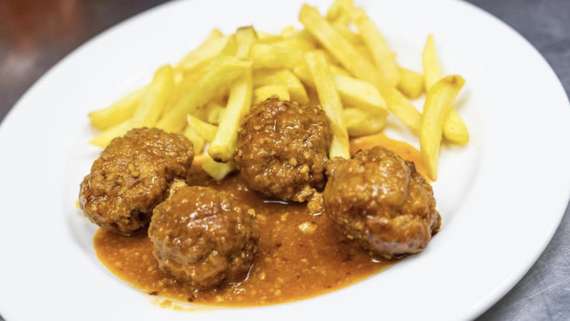 Uno de los menús del día más baratos de Granada: comida casera por ...