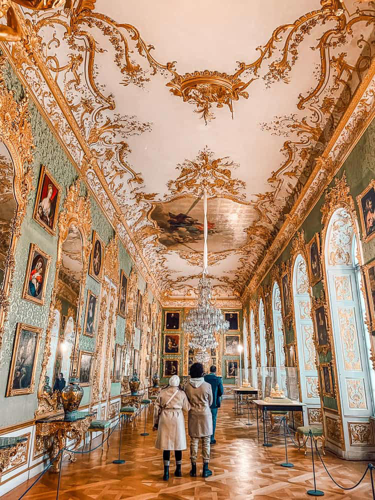 15 Stunningly Beautiful Palaces in Europe That Will Make You Feel Like ...