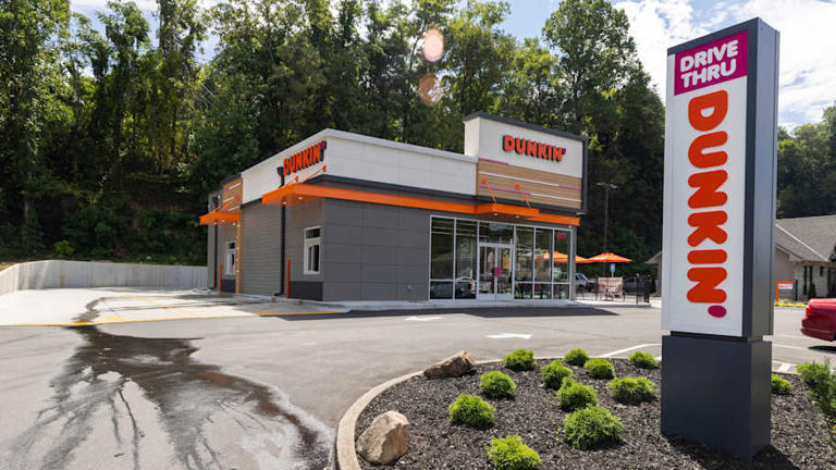 Dunkin’ welcomes spring with exciting new and returning menu items