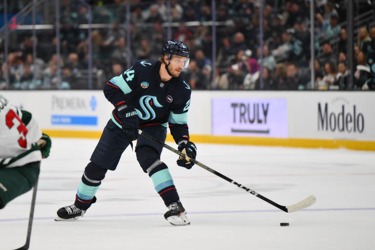 Insider Links Oilers to Big Kraken Blueliner as Ideal Fit