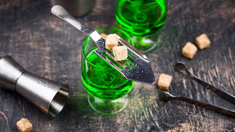 I do believe in green fairies! How absinthe became fashionable again in ...