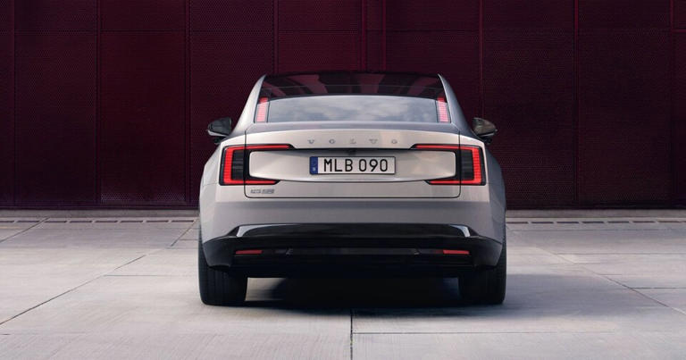 "세단+패스트백+SUV" 볼보, 플래그십 전기차 'ES90' 최초 공개. 1회 충전 700km 주행