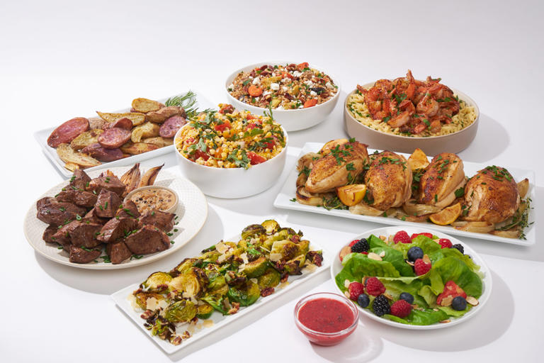 Heading to 2025 Kentucky Derby? Here's what's on the official menu at ...