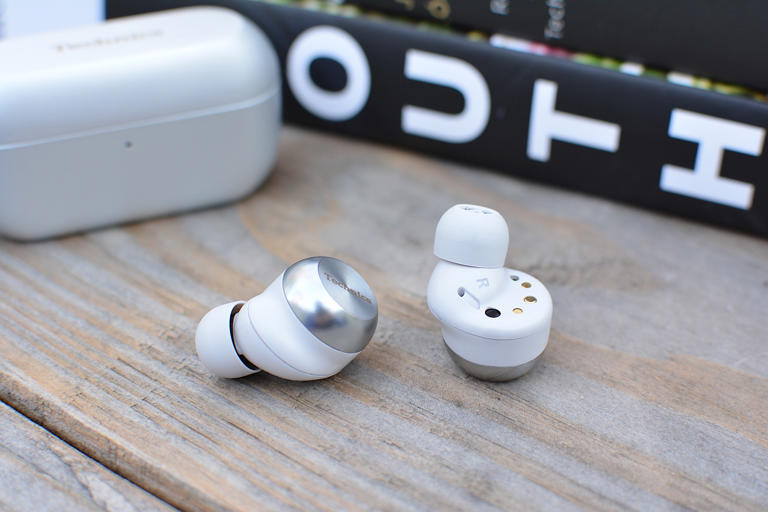 Technics AZ100 review: Supreme sound quality and a unique Bluetooth tool