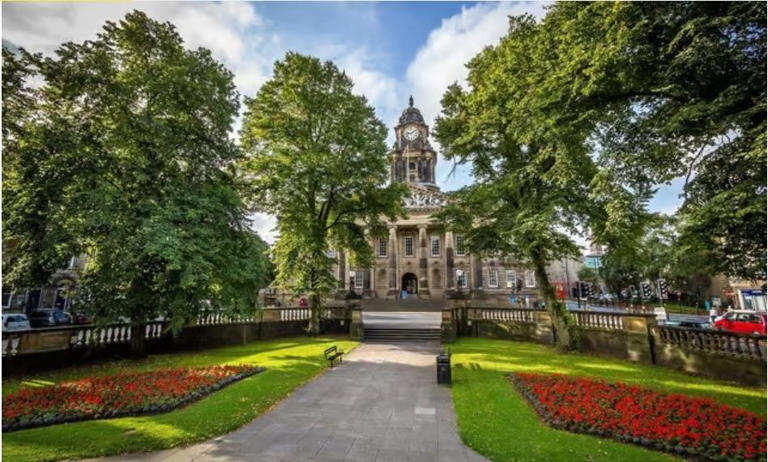 Lancaster district flies the flag for the Commonwealth