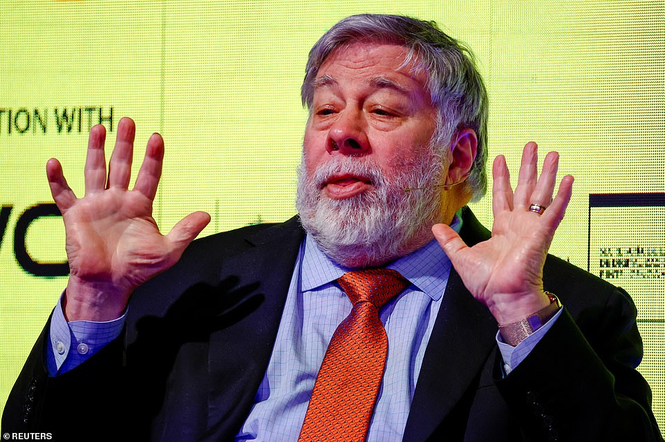 Apple co-founder blasts Musk and big tech over role in politics