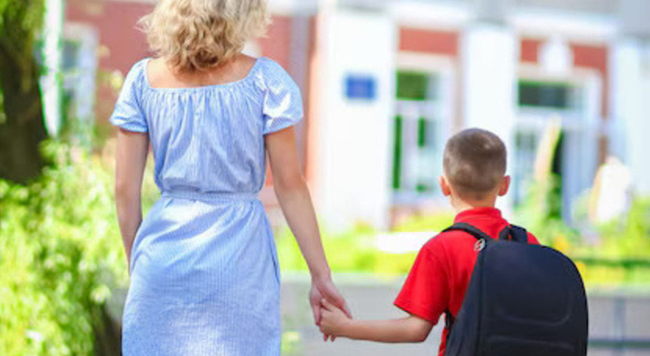 Scuola, sei ore in più per un alunno iperattivo. La mamma: «Mio figlio ...