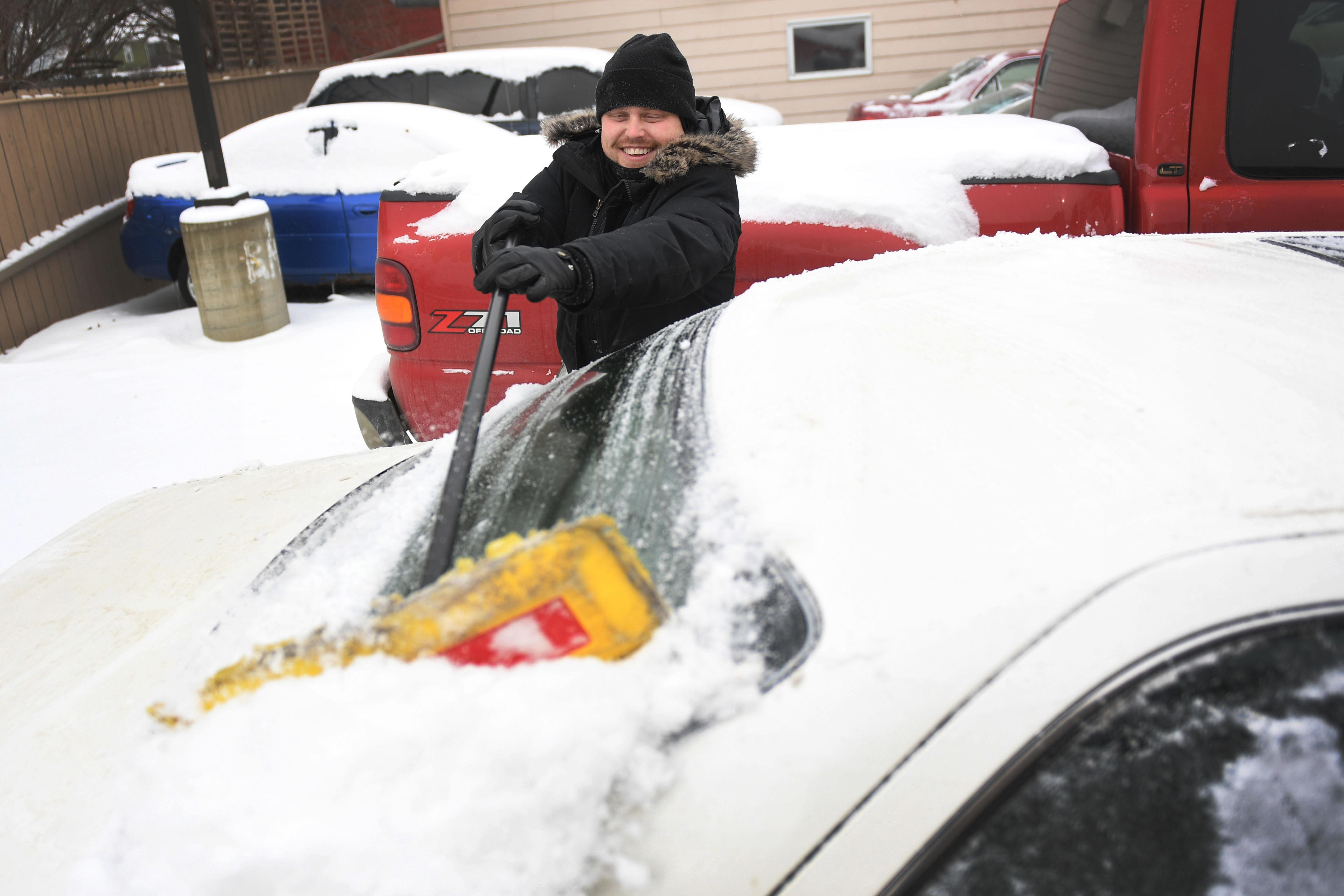 Snow, slush in your wheel well? How to clean it out safely