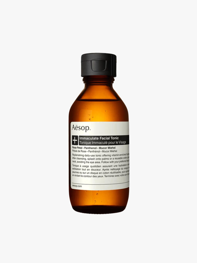 Exfoliation du visage : les conseils de GQ pour gommer les ...