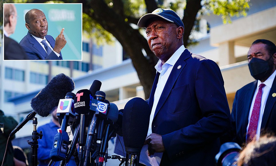 Congressman Sylvester Turner dead at 70