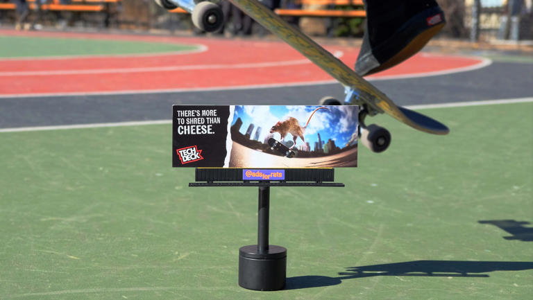 Video shows miniature 'ratvertising' billboards targeting New York City ...