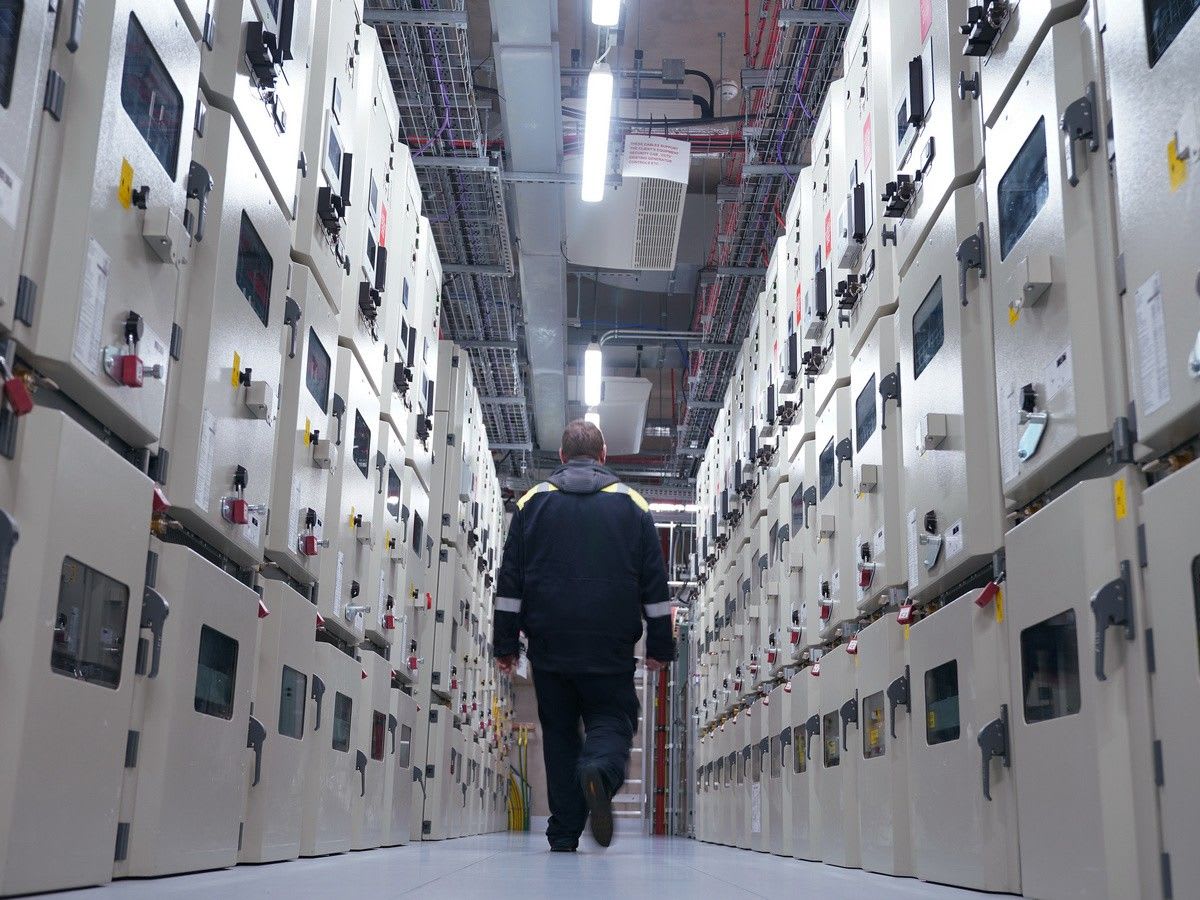 Nvidia-Backed Nebius Stock Rallies On Plans For New 300MW Data Center ...