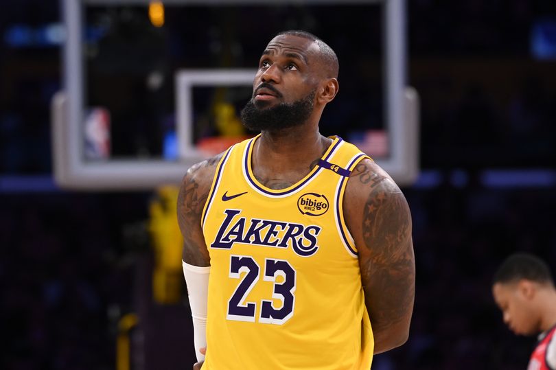 Liverpool pays classy tribute to LeBron James as NBA icon makes more ...