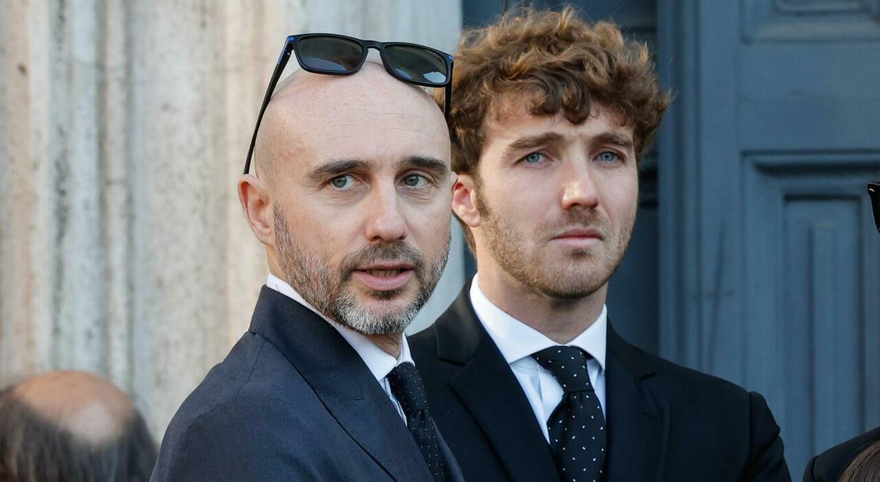 Eleonora Giorgi, le parole dei figli Andrea Rizzoli e Paolo Ciavarro ai ...