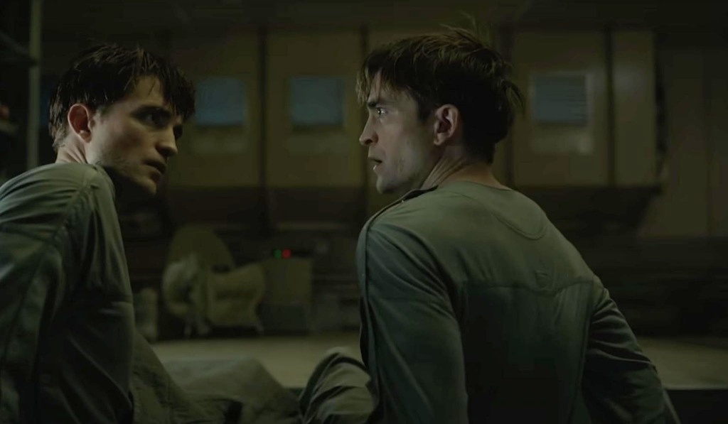 Mickey 17: la recensione del sarcastico film coi cloni di Bong Joon-ho