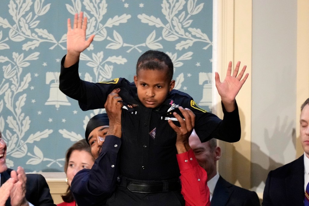 Father of 13-year-old cancer survivor honored by Trump calls out Rachel ...