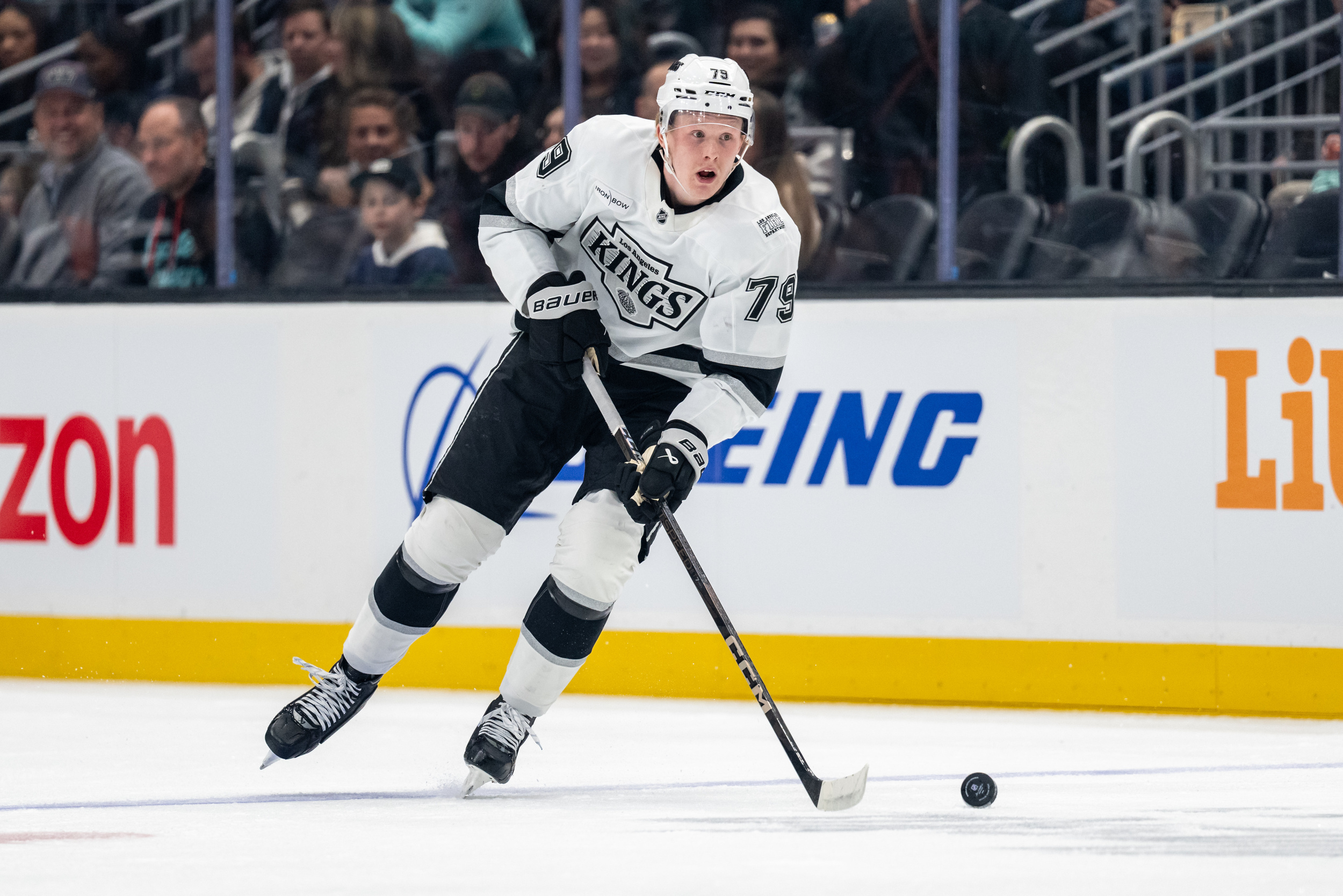 Kings add forward depth ahead of matchup with Blues