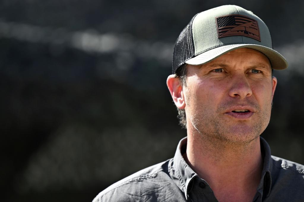 Vance promotes Trump's 'whole government' immigration crackdown during ...