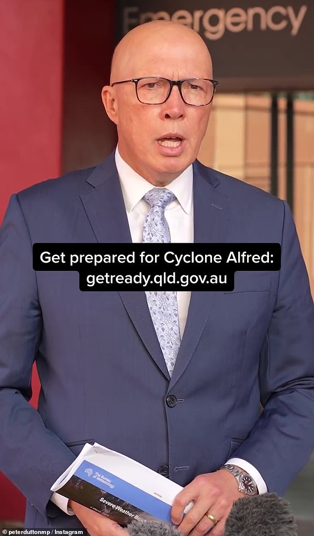 Peter Dutton jets into Sydney for fundraiser at billionaire's mansion