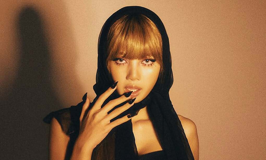 Blackpink’s Lisa reveals fear caused by close encounter with stranger ...
