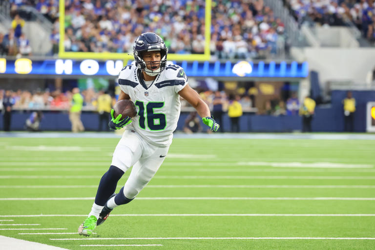 NFL News: Veteran WR’s Tyler Lockett, Christian Kirk Released