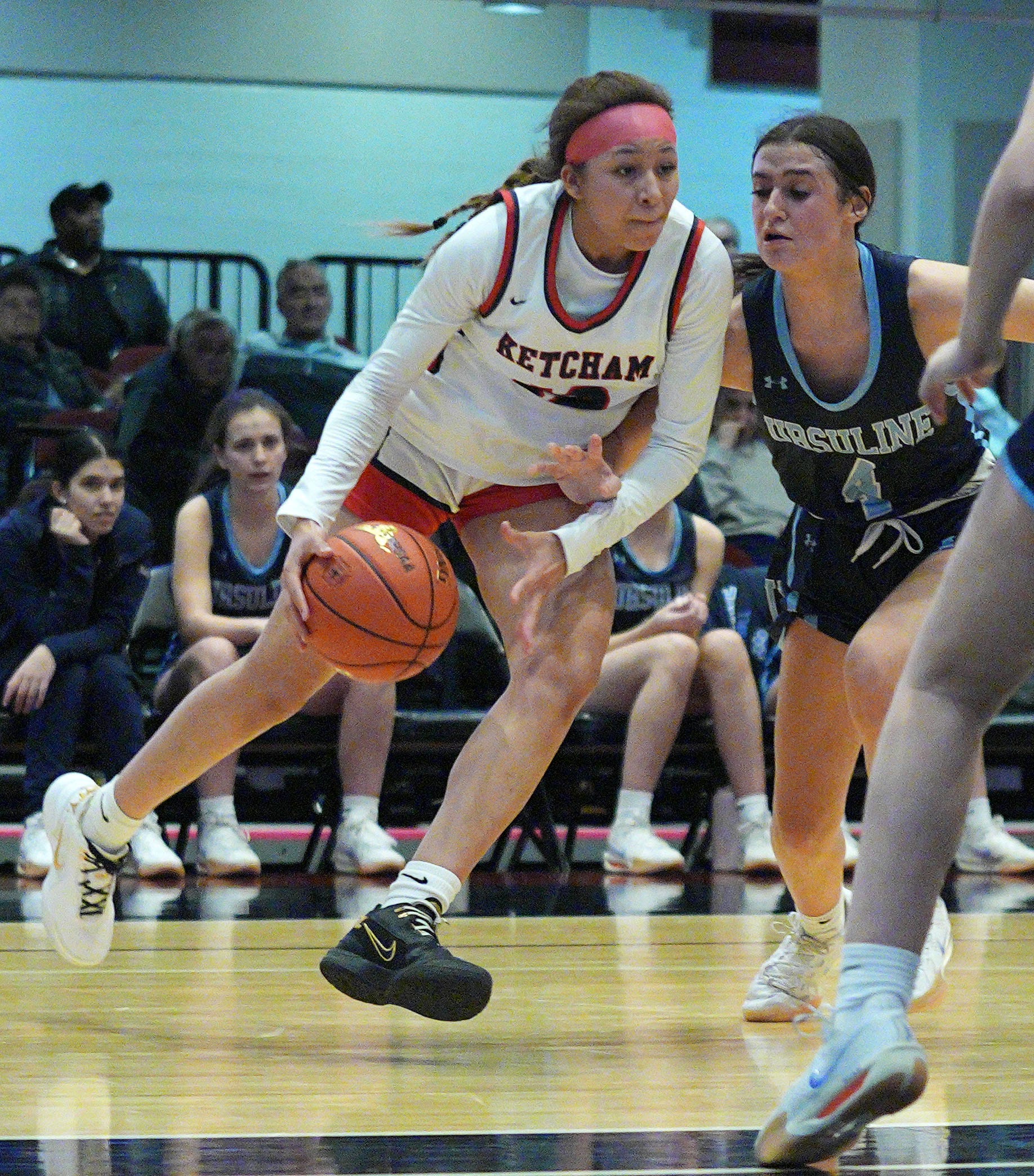 Girls basketball Section 1 AAA semis: No. 1 Magnus holds off slow ...