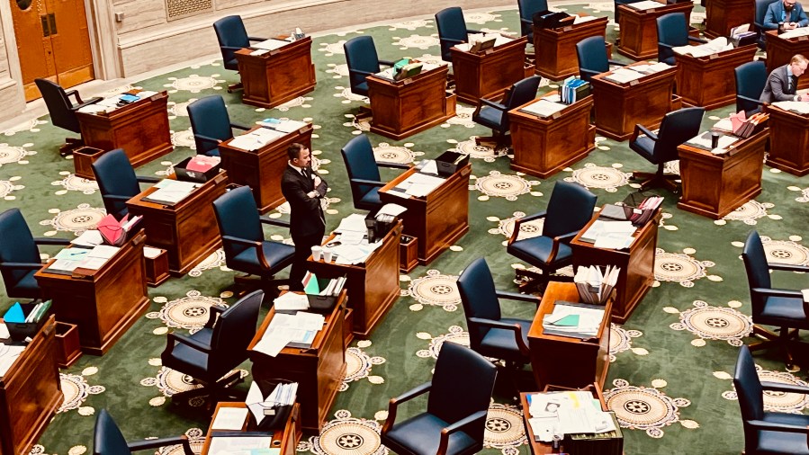 Democrats stage filibuster in Missouri Senate over safety bill, local ...
