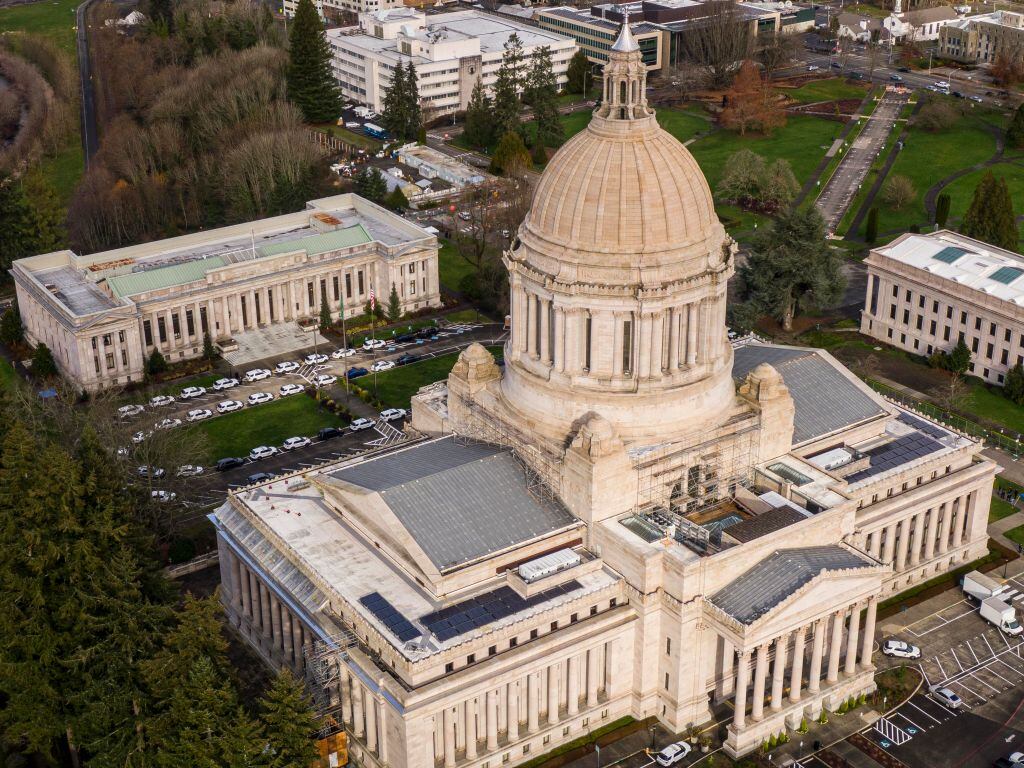 WA State Senate passes bill to hike gas tax by 6 cents per gallon