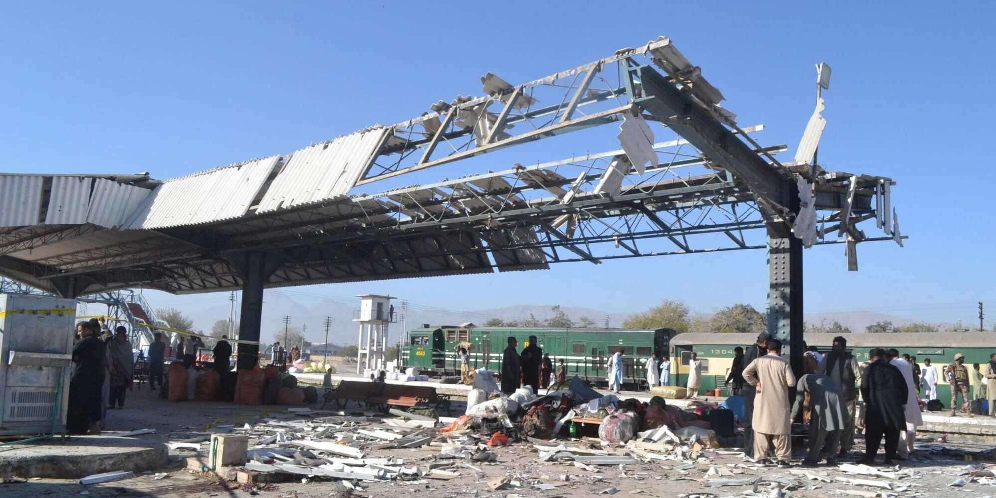 Bomba esplode in un mercato in Pakistan: quattro morti