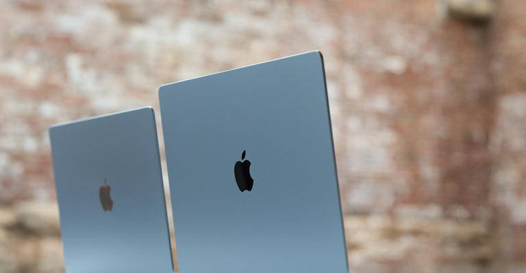 Our first look at Apple’s sky blue MacBook Air
