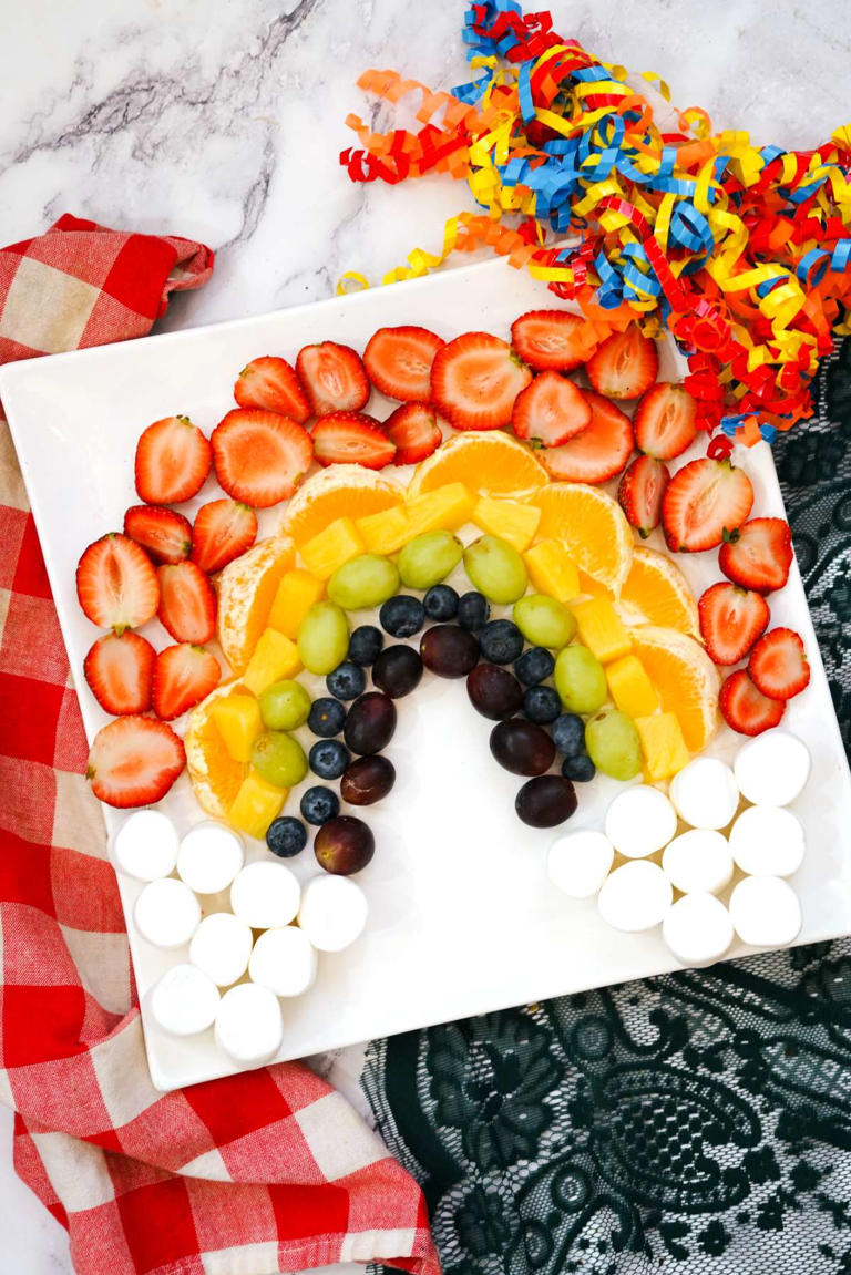 Make a Magical Snack With This Rainbow Fruit Tray