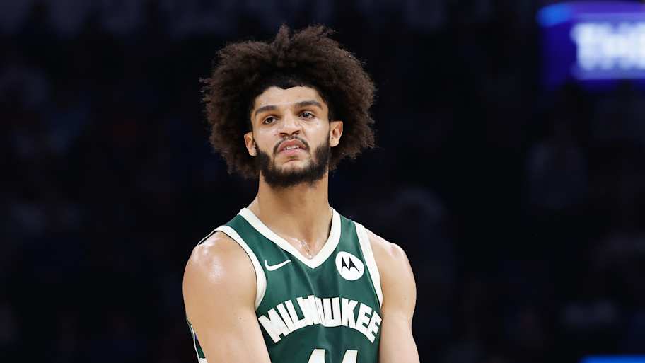 Former UConn Star Andre Jackson Jr. Has Fallen Out Of Bucks Rotation