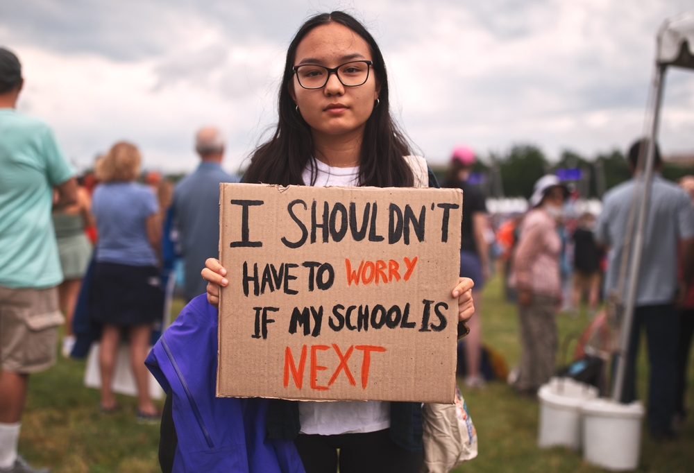 Gun violence undermines the mental health of big city teens