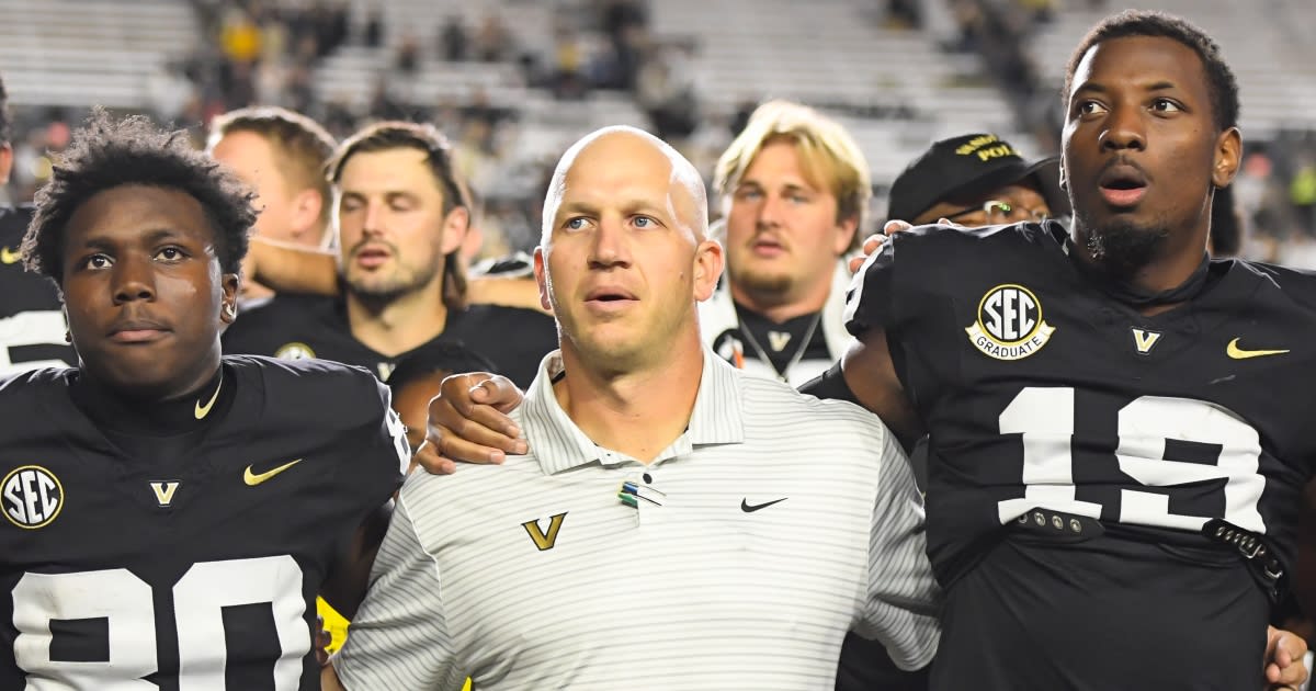 Grayson Morgan, Anthony Miles injury updates: Clark Lea confirms ...