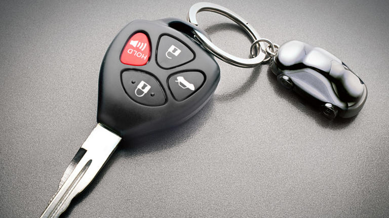What Is The Panic Button On Your Car Key Fob For?