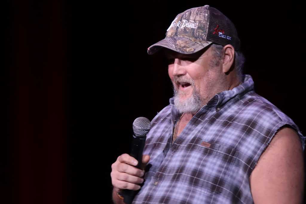'Git-r-done!': Popular funny man and Nebraska native adds performance ...