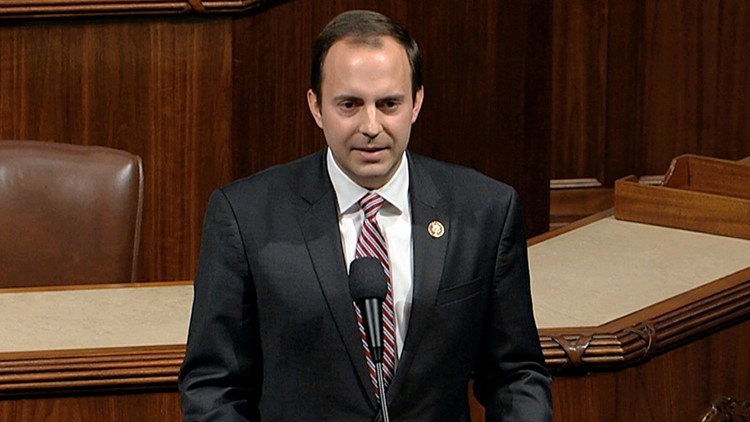Video shows East Texas congressman yanking sign from Democrat's hand as ...