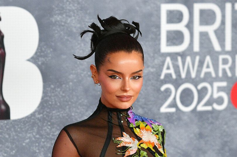 Danny Jones and wife in 'crisis talks' after Maura Higgins 'kiss' as ...