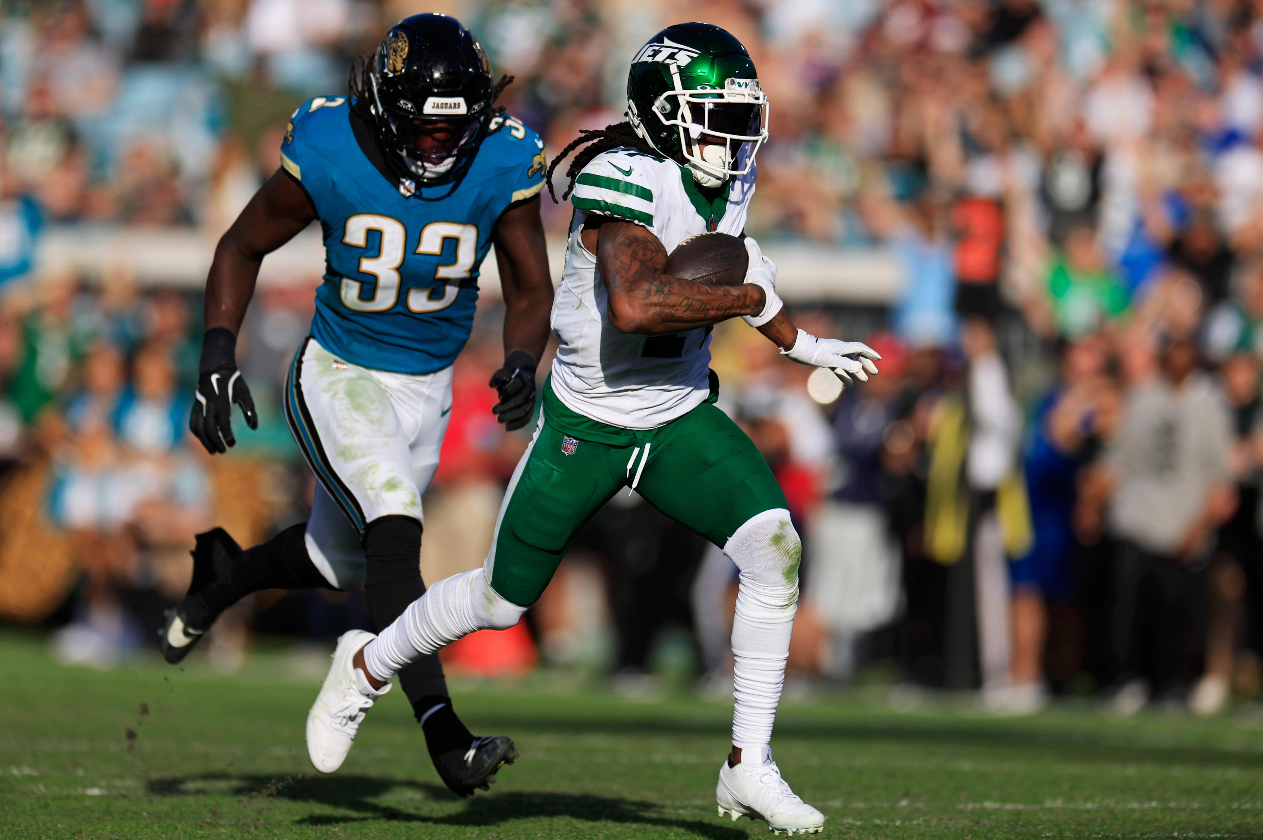 Rams sign WR Davante Adams to a 2-year, $46M deal ahead of NFL free agency