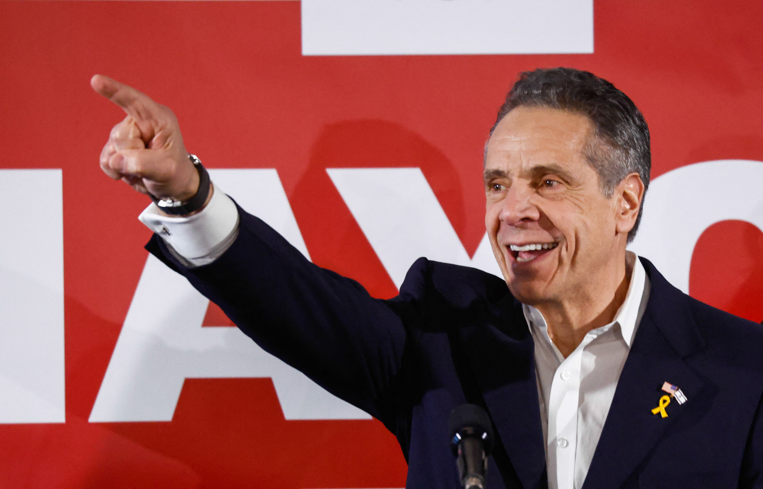 Andrew Cuomo Rockets to Lead in NYC Mayoral Race as Adams Support Collapses