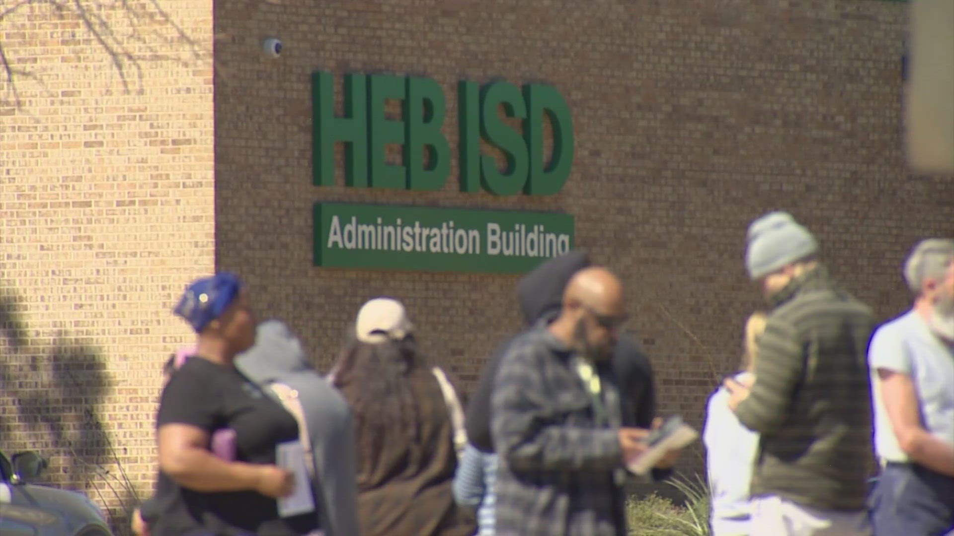3 HEB ISD campuses declared safe following threatening message ...
