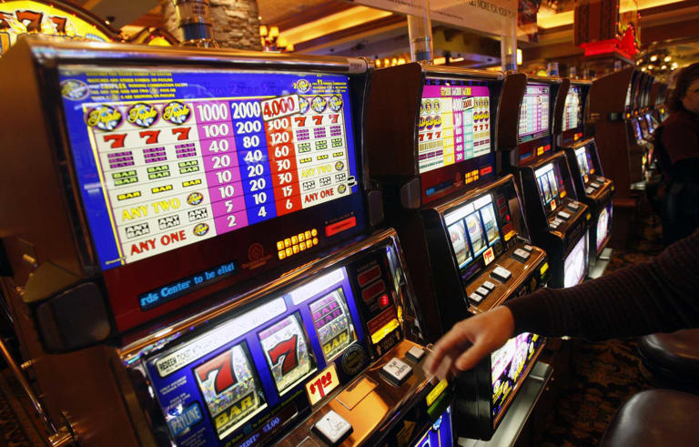 Northern California slot player wins a half-million dollars with $5 spin