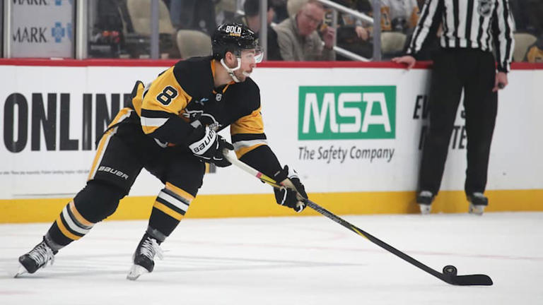 Penguins Trade Michael Bunting to Predators