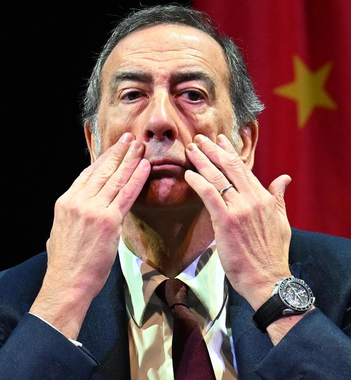 La lunga giornata di Sala. Dalla cautela alla svolta: "Basta con quel ...