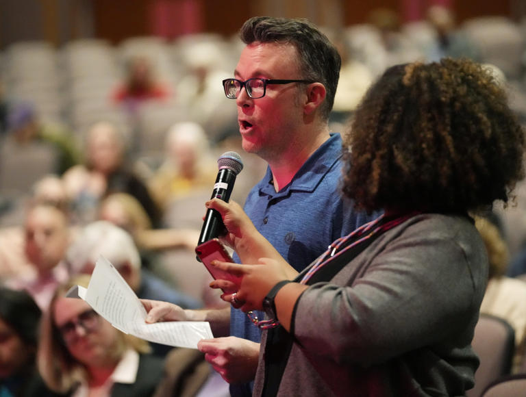 Arizonans slam Trump and Musk's DOGE layoffs at town hall held by state ...