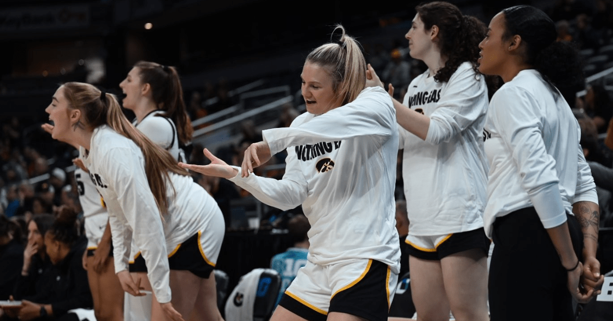 Hot shooting Hawkeyes torch Wisconsin at the Big Ten Tournament